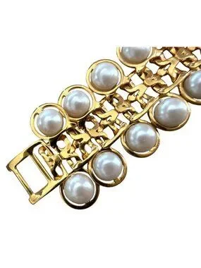 Avon | Jewelry | Vintage Avon Goldtone Bracelet With Faux Pearl Accents ...
